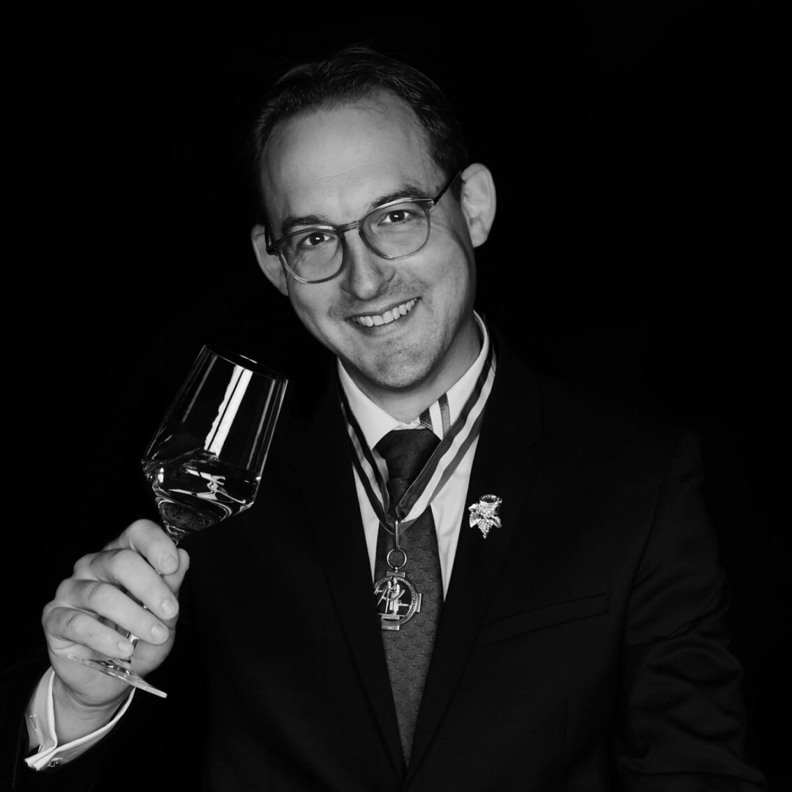 Inside La Place - The Identity of Bordeaux – Roland Coiffe & Associés